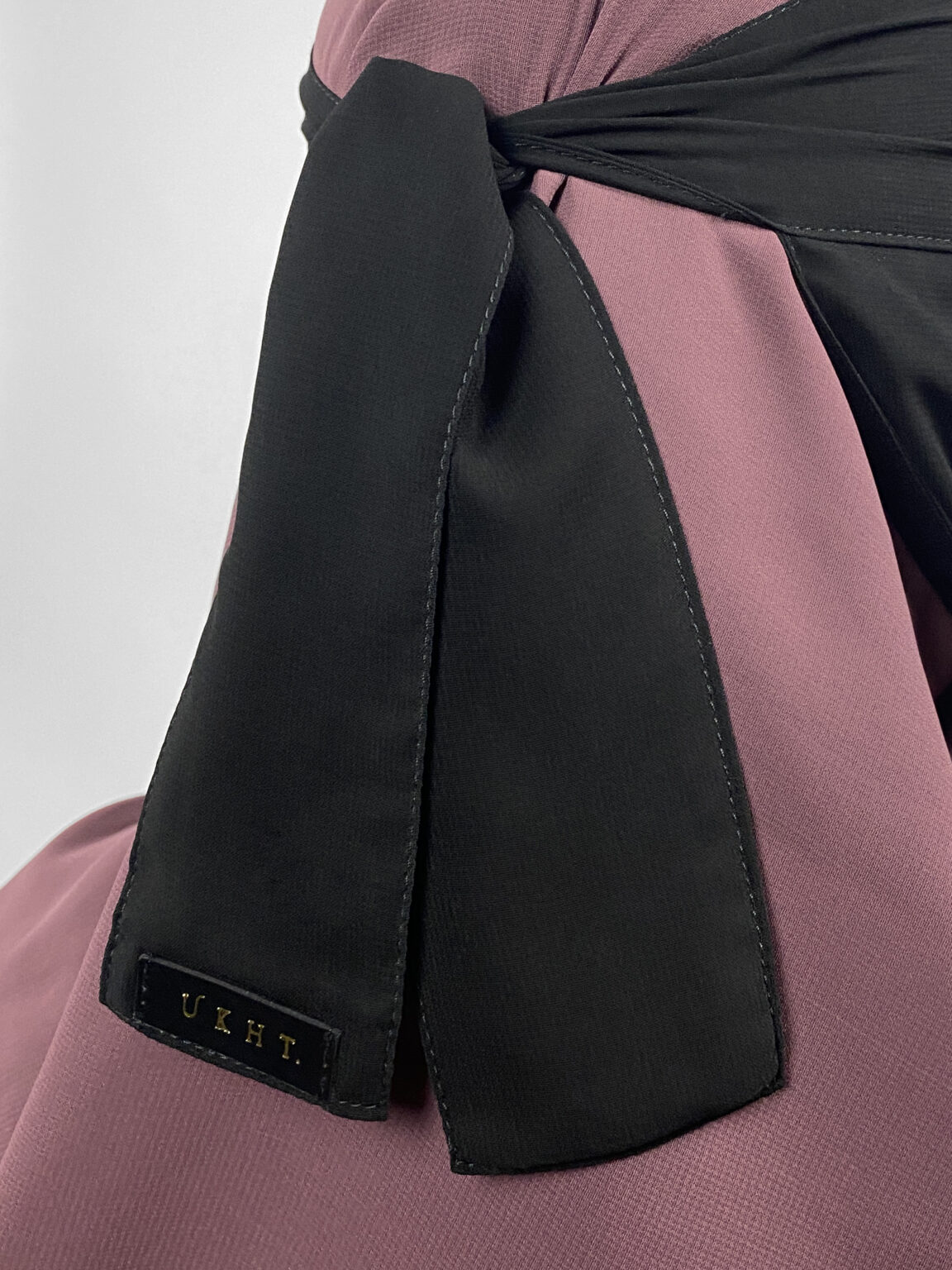 24" Widows Peak AKA Eagle Eye Nose String Niqab - UKHT LONDON